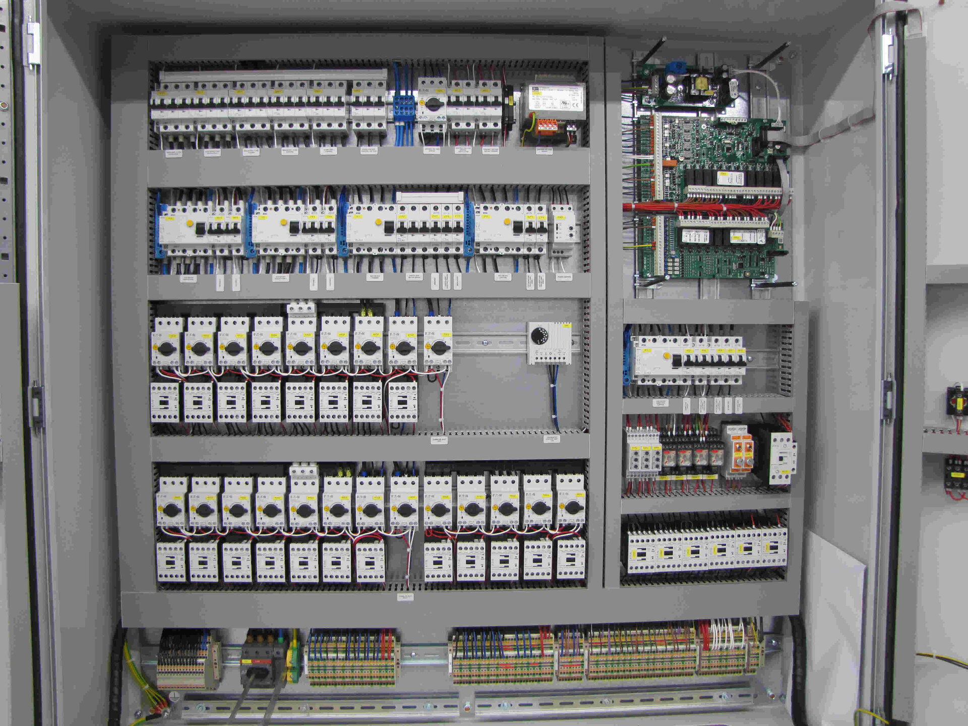 We manufacture control cabinets | A+B Electronic
